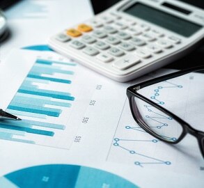 Sector Views | Schwab Funds